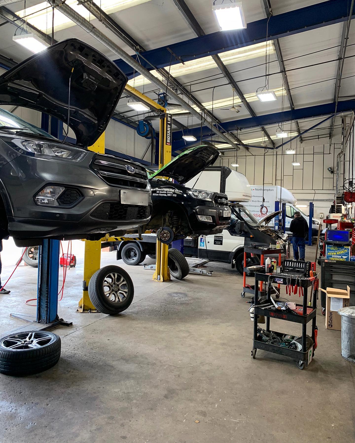 About Us l Gavin Fleet Care l Bedford l Local Garage